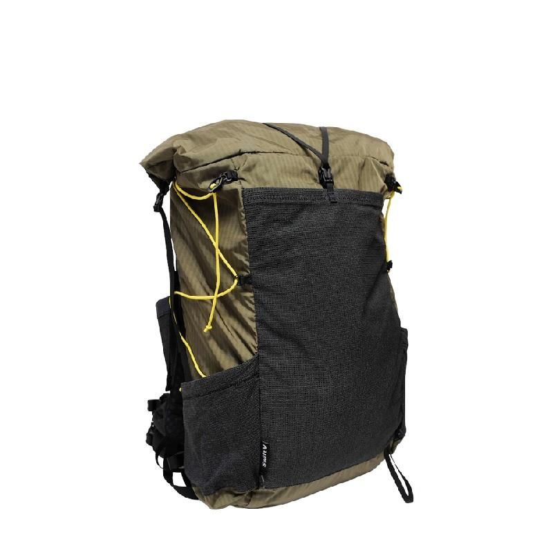 Six Moon Designs - 宗像山道具店 by GRIPS Six Moon Designs - 宗像山道具店 by GRIPS