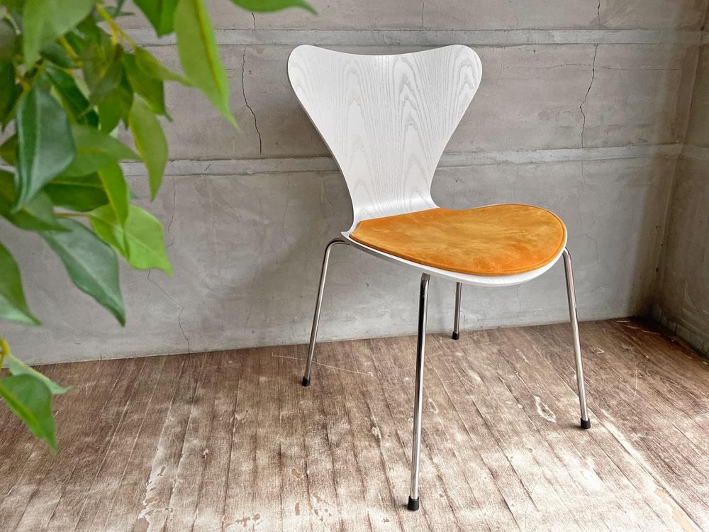 フリッツハンセン Fritz Hansen セブンチェア カラードアッシュ アルネ・ヤコブセン＆ミネオッタ MIONETTA パッド付 サニーオレンジ♪ - TOKYO RECYCLE ...