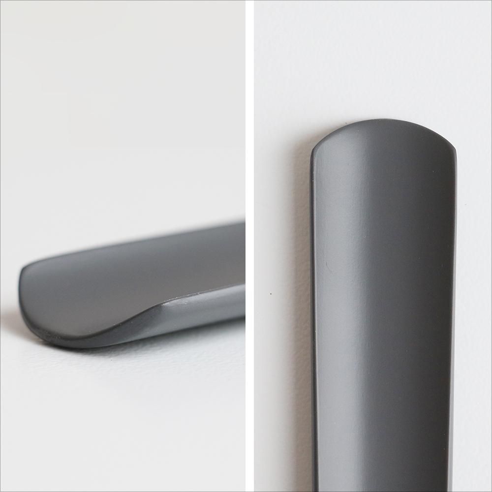 立ったまま靴を履けるロングサイズの靴べら Shoehorn -cyll 立ったまま靴を履けるロングサイズの靴べら Shoehorn -cyll