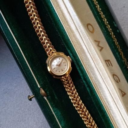 OMEGA(オメガ)18KYG 金無垢 極小ラウンドケース 18Kベルト OMEGA(オメガ)18KYG 金無垢 極小ラウンドケース 18Kベルト