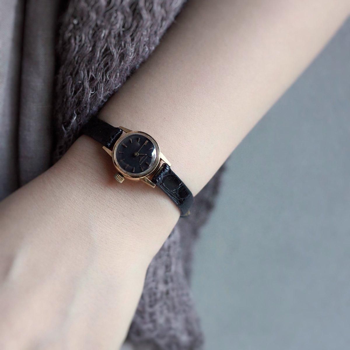 LONGINES(ロンジン)18KYG 金無垢 ラウンドケース 黒文字盤 LONGINES(ロンジン)18KYG 金無垢 ラウンドケース 黒文字盤