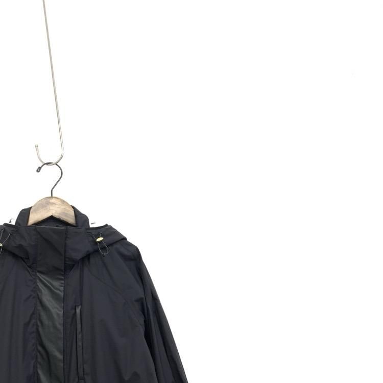 Mame Kurogouchi マメクロゴウチ Water Repellent Nylon Hooded Mame Kurogouchi マメクロゴウチ Water Repellent Nylon Hooded