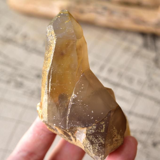鹿川(ししかわ)煙水晶 スモーキークォーツ ドフィーネ式双晶 鹿川(ししかわ)煙水晶 スモーキークォーツ ドフィーネ式双晶