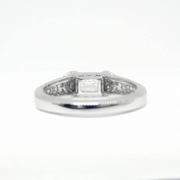 エメラルドカットダイヤモンドリング D 1.05ct F-VS2 0.60ct エメラルドカットダイヤモンドリング D 1.05ct F-VS2 0.60ct