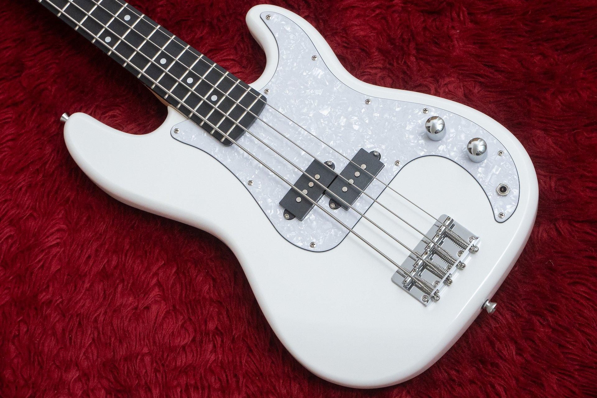 new】woofy basses / ONE series Pup 4 White - Geek IN Box new】woofy basses / ONE series Pup 4 White - Geek IN Box