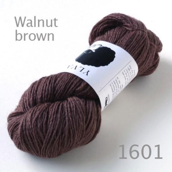 Hey Mama Wolf・YLVA (plant-dyed) - Cast On yarn shop Hey Mama Wolf・YLVA (plant-dyed) - Cast On yarn shop