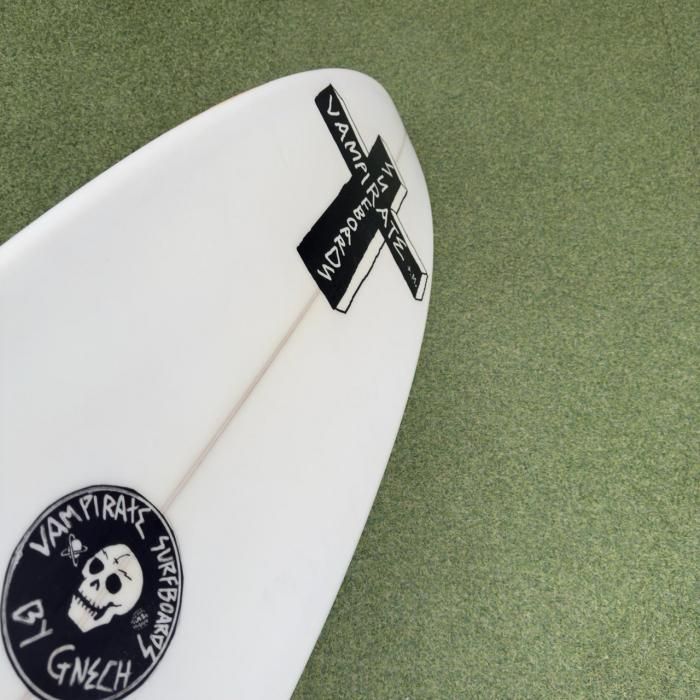 中古【VAMPIRATE】レインボー (PU) 6'2 x 19'7/16 (49.37cm) x 2 中古【VAMPIRATE】レインボー (PU) 6'2 x 19'7/16 (49.37cm) x 2
