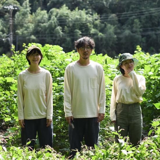 種から作ったロングスリーブTシャツ（ポケットつき） 茶綿（オートミール） - yohakuの公式通販サイトです。