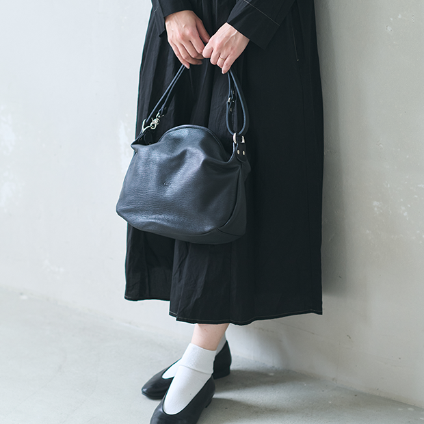 goat shoulder S | ゴートレザーショルダーバッグ - Ense Online goat shoulder S | ゴートレザーショルダーバッグ - Ense Online