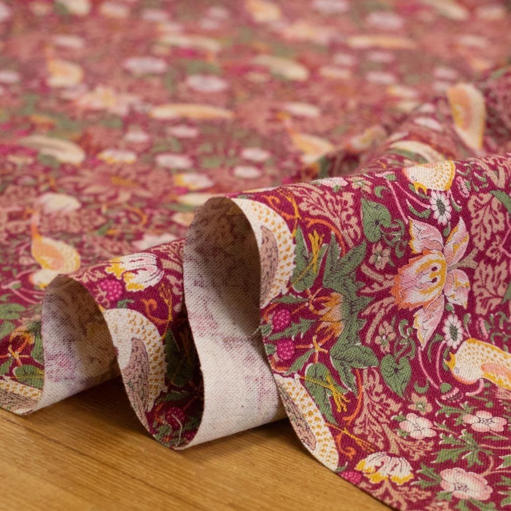 V&A William Morris | いちご泥棒 - 【キジキジ】布・生地の通販 V&A William Morris | いちご泥棒 - 【キジキジ】布・生地の通販