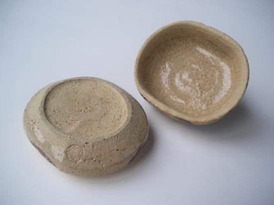 織部 ハジキ香合 (共箱)松本鐵山 - 茶道具販売 栗林園 織部 ハジキ香合 (共箱)松本鐵山 - 茶道具販売 栗林園