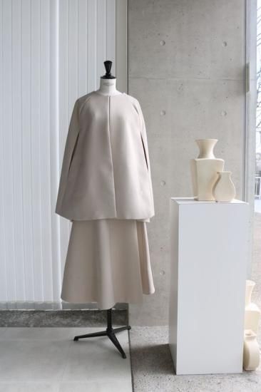 23-02 シンプルケープジャケット - MAISON de R 23-02 シンプルケープジャケット - MAISON de R