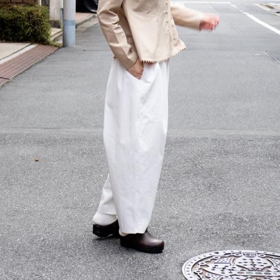 ŠP(エシュペー) 「CHINO CLOTH / WIDE TAPERED」-WEEKENDER ŠP(エシュペー) 「CHINO CLOTH / WIDE TAPERED」-WEEKENDER