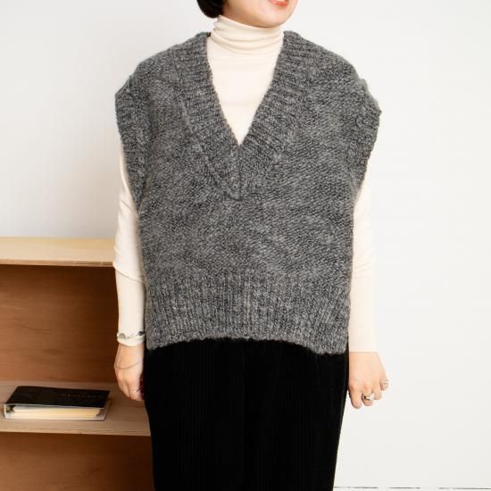 comm.arch. コム・アーチ「Hand Framed Chunky Vest comm.arch. コム・アーチ「Hand Framed Chunky Vest