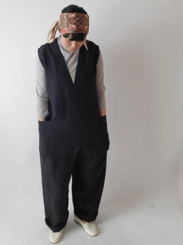 Honnete (オネット)Vカラージャンプスーツ High Count Linen Honnete (オネット)Vカラージャンプスーツ High Count Linen