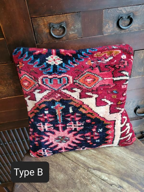 トライバル絨毯クッションカバー(Vintage Remake Persian Rug トライバル絨毯クッションカバー(Vintage Remake Persian Rug