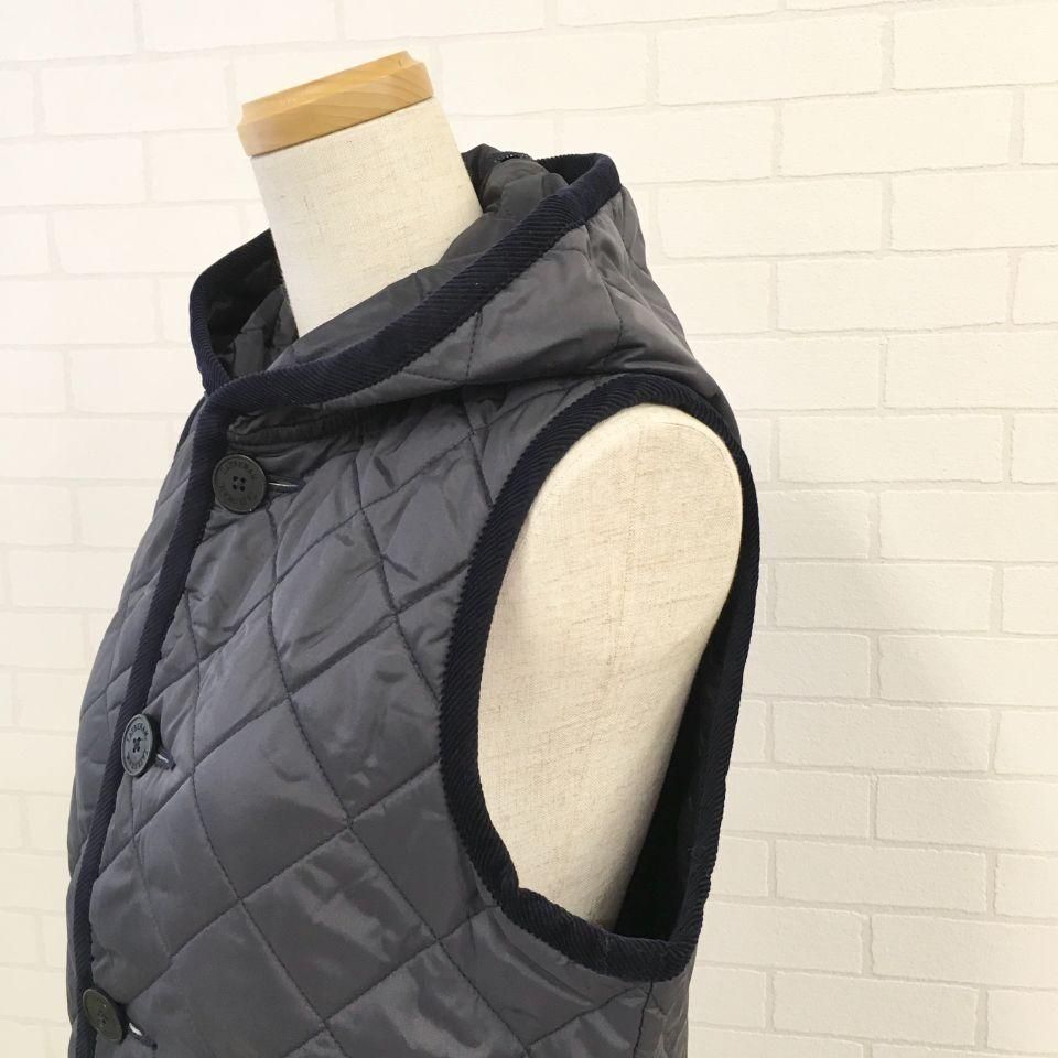 LAVENHAM - フード付キルティングロングベスト(LONG HOODED LAVENHAM - フード付キルティングロングベスト(LONG HOODED
