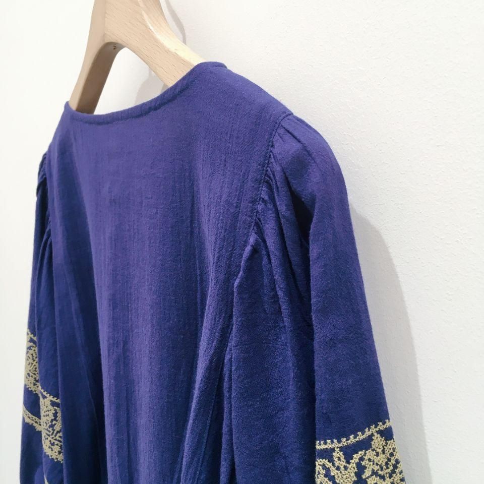 NOMBRE IMPAIR - クロスステッチ刺繍 8分袖ギャザーブラウス NOMBRE IMPAIR - クロスステッチ刺繍 8分袖ギャザーブラウス