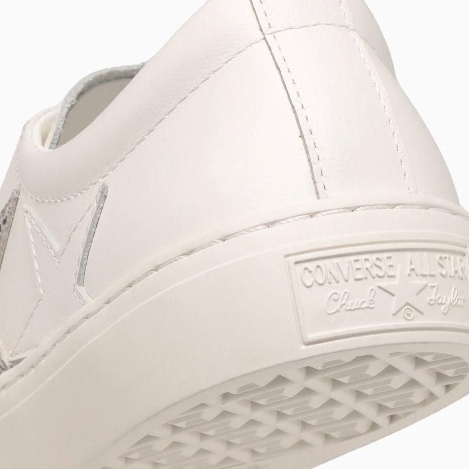 CONVERSE - ALL STAR COUPE EPAIS TRIOSTAR AM OX(38001300 CONVERSE - ALL STAR COUPE EPAIS TRIOSTAR AM OX(38001300