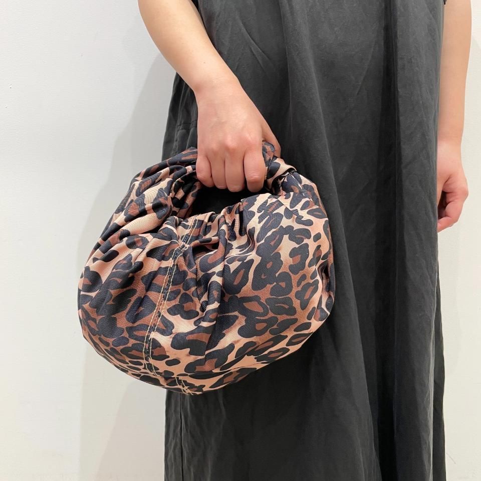 HELOYSE - croissant leopard bag(H-257) - Sheth Online HELOYSE - croissant leopard bag(H-257) - Sheth Online