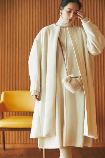 バックタックロングコート(オフホワイト) - seventen バックタックロングコート(オフホワイト) - seventen