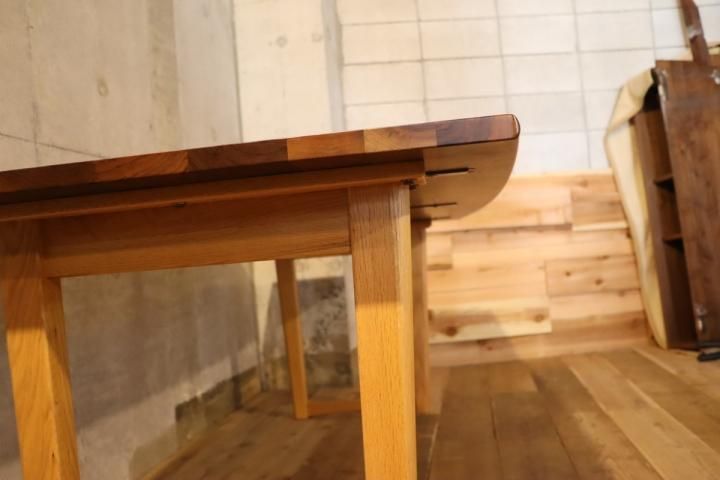 Tsukuba Sansho(筑波産商)の『飛騨の香り』シリーズのダイニング Tsukuba Sansho(筑波産商)の『飛騨の香り』シリーズのダイニング