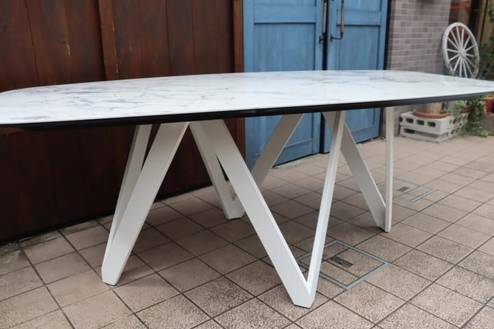 イタリアのCalligaris(カリガリス)社のCARTESIO(カルテジオ イタリアのCalligaris(カリガリス)社のCARTESIO(カルテジオ