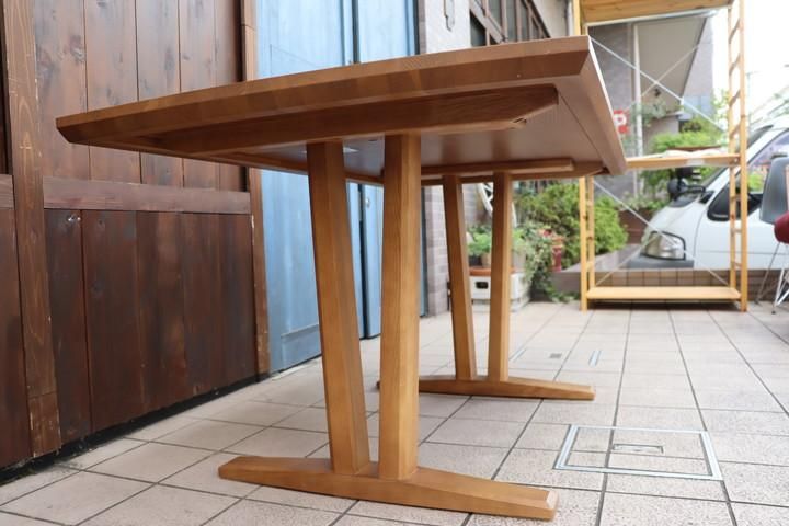 karimoku(カリモク家具)のオーク材を使用したダイニングテーブル karimoku(カリモク家具)のオーク材を使用したダイニングテーブル