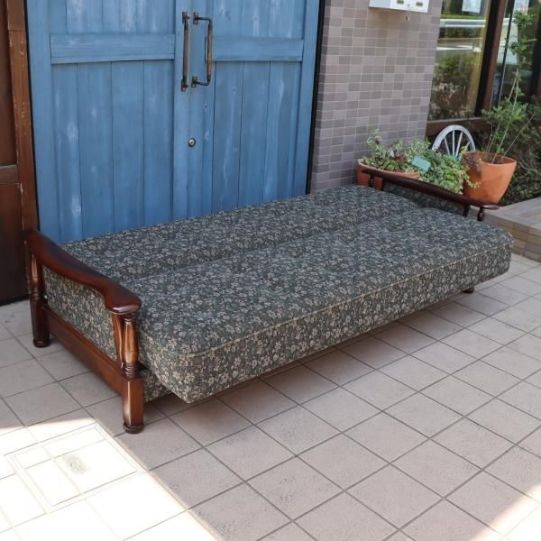 Karimoku(カリモク家具)のCOLONIAL(コロニアル)シリーズ Karimoku(カリモク家具)のCOLONIAL(コロニアル)シリーズ