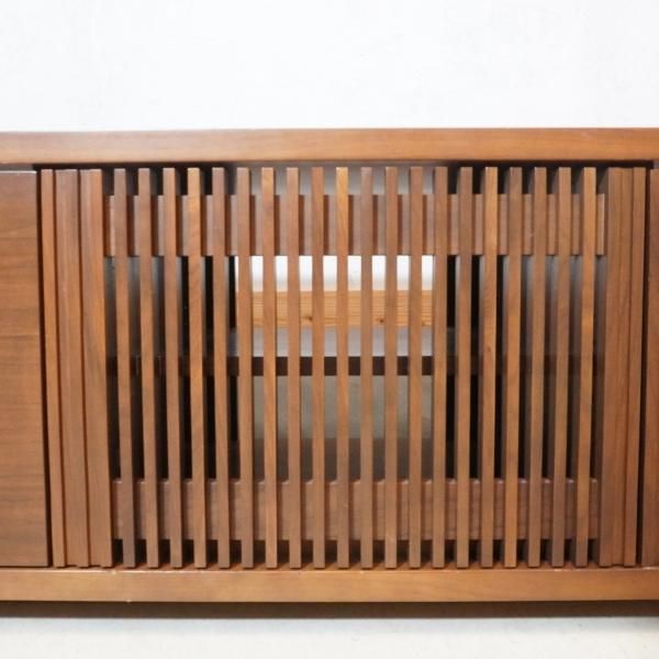 Ritzwell(リッツウェル)のモジュラータイプのTVボード UNO Ritzwell(リッツウェル)のモジュラータイプのTVボード UNO