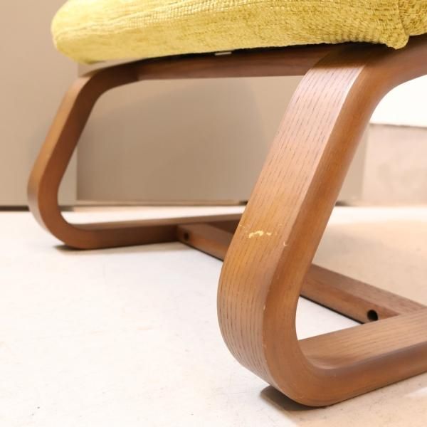 FUJI FURNITURE(冨士ファニチア)のAgio(アージオ)スツールです FUJI FURNITURE(冨士ファニチア)のAgio(アージオ)スツールです