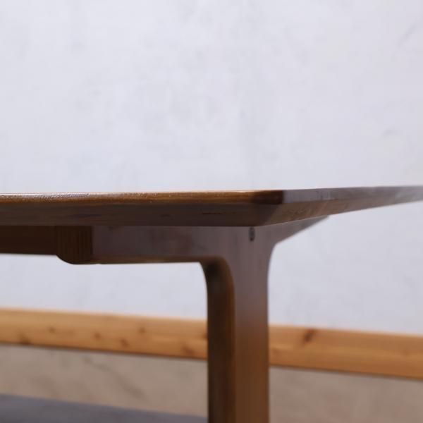 無印良品(MUJI)のリビングでもダイニングでもつかえるテーブル 無印良品(MUJI)のリビングでもダイニングでもつかえるテーブル