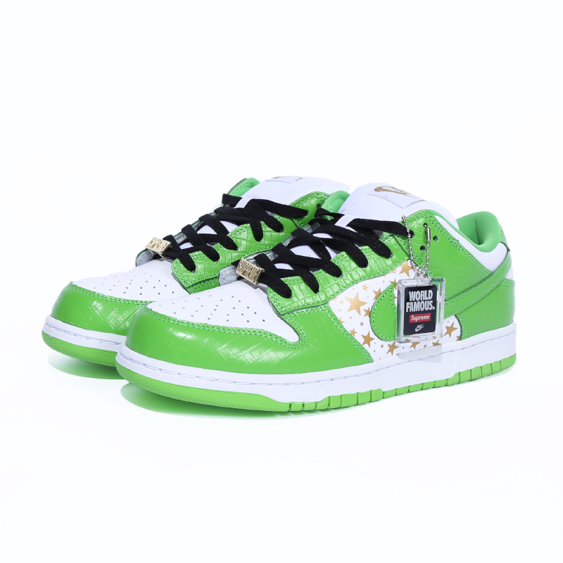 SUPREME × NIKE SB DUNK LOW GOLD STARS | 限定ゴールドスター SUPREME × NIKE SB DUNK LOW GOLD STARS | 限定ゴールドスター