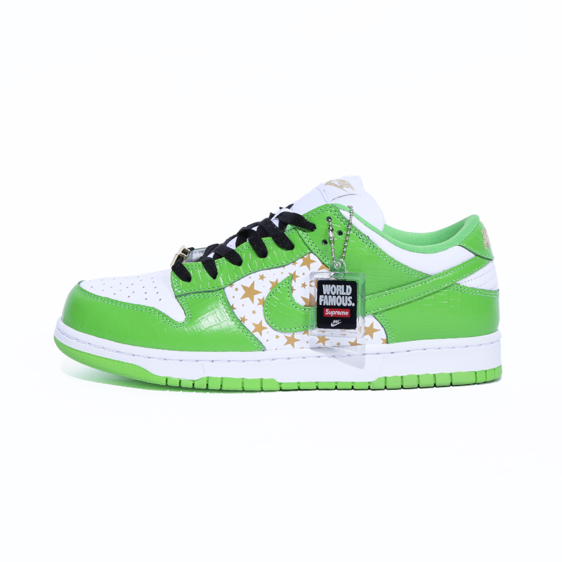 SUPREME × NIKE SB DUNK LOW GOLD STARS | 限定ゴールドスター SUPREME × NIKE SB DUNK LOW GOLD STARS | 限定ゴールドスター