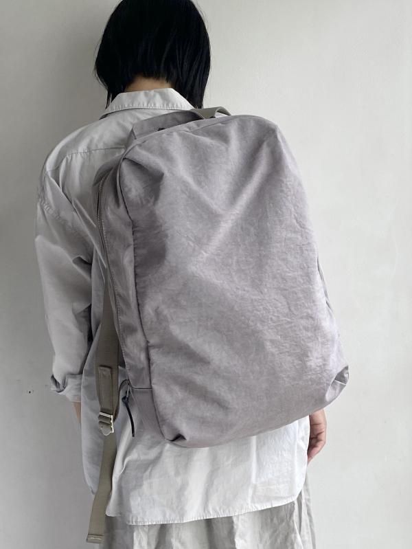 SALE/// FUKUI SIWAナイロンリュックL グレージュ - NIZYU KANO SALE/// FUKUI SIWAナイロンリュックL グレージュ - NIZYU KANO