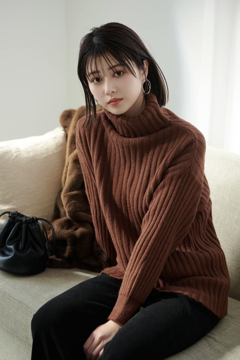 2022 AW 冴木柚葉着用 ボトルネックセーター 【WH /BR】 2022 AW 冴木柚葉着用 ボトルネックセーター 【WH /BR】