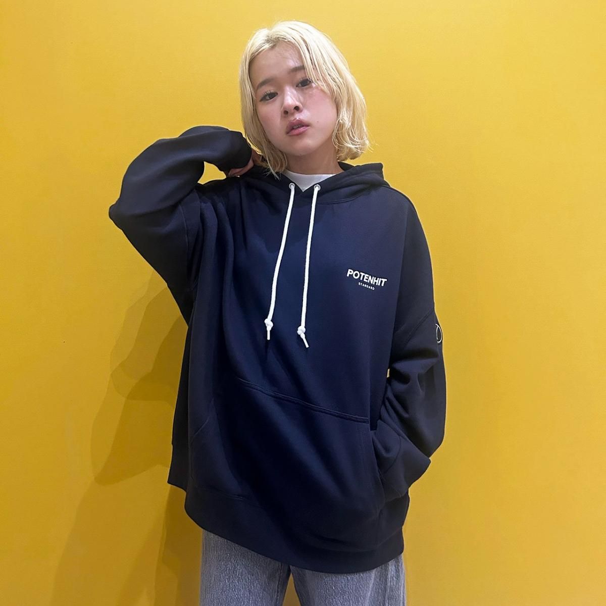 スタンダードロゴ オーバーサイズ パーカ - POTENHIT ONLINE STORE スタンダードロゴ オーバーサイズ パーカ - POTENHIT ONLINE STORE