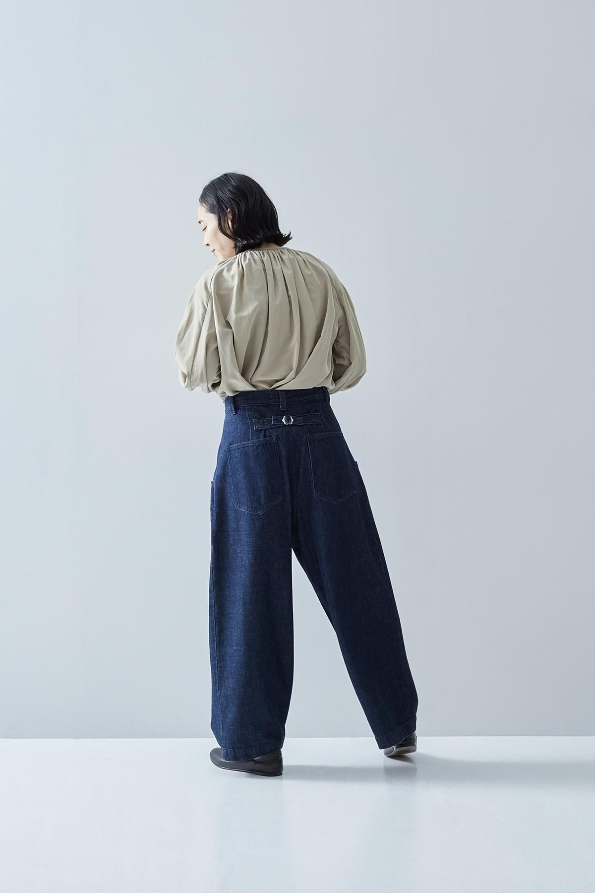 cotton denim tuck pants - atelier naruse|Online store|the an cotton denim tuck pants - atelier naruse|Online store|the an