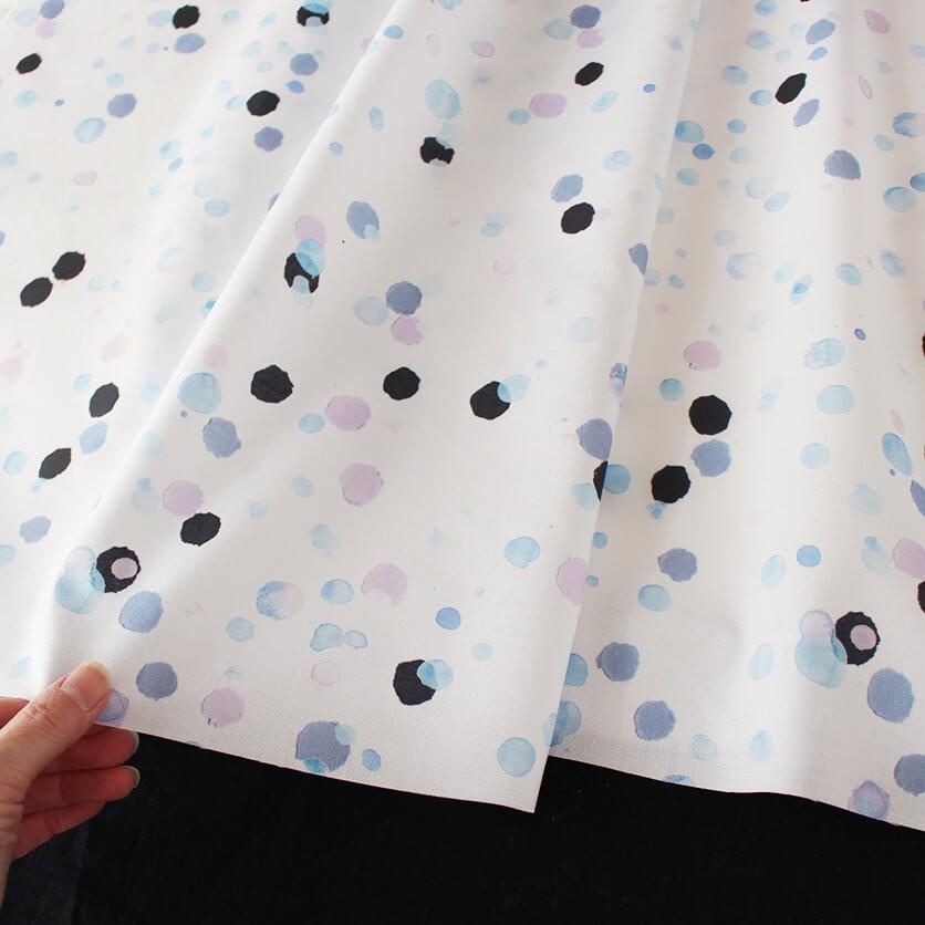 水彩の水玉 ドット柄- 布・生地の通販サイト:nunocoto fabric 水彩の水玉 ドット柄- 布・生地の通販サイト:nunocoto fabric