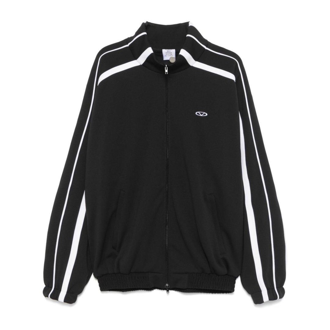 VETEMENTS|ヴェトモン OVAL LOGO GYM JACKET BLACK (UA66JA360B) VETEMENTS|ヴェトモン OVAL LOGO GYM JACKET BLACK (UA66JA360B)