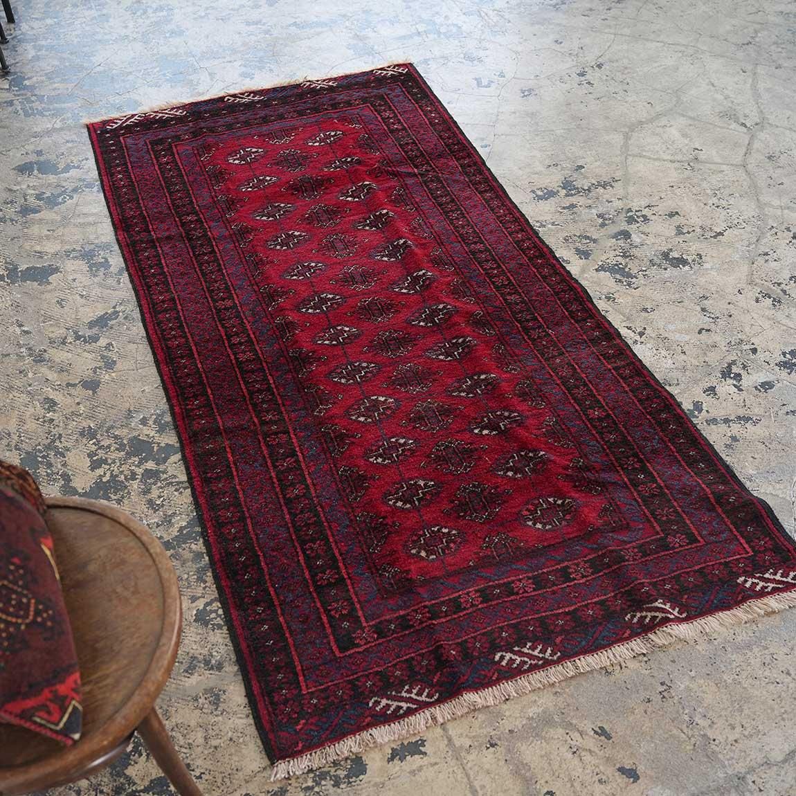 目立たせ赤トルクメン206×104cm【送料無料】 - inie japan 目立たせ赤トルクメン206×104cm【送料無料】 - inie japan