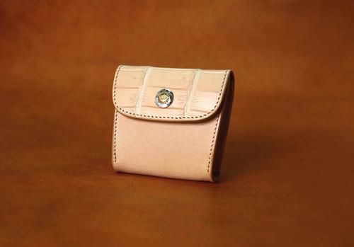 MOTO (モト) | 革小物(財布・アクセサリー)の商品カタログ一覧 MOTO (モト) | 革小物(財布・アクセサリー)の商品カタログ一覧