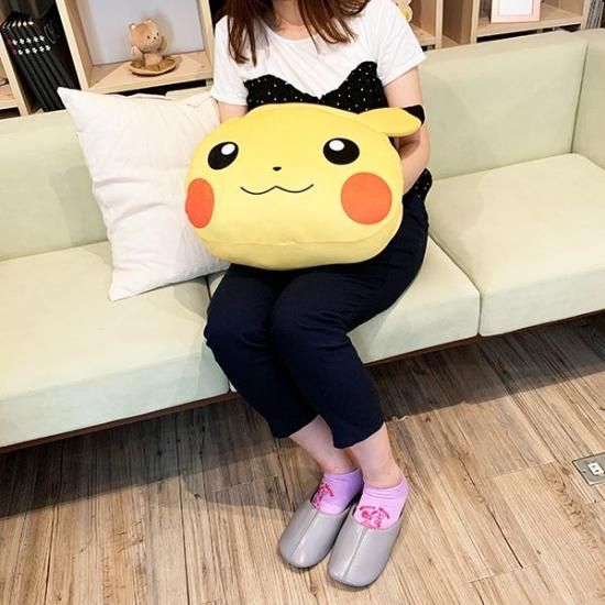 ポケットモンスター ポケモン ピカチュウ Hug me クッション ポケットモンスター ポケモン ピカチュウ Hug me クッション