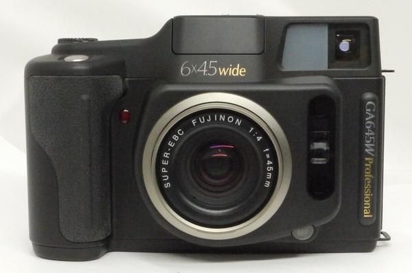 フジフィルム GA645W Professional フード、フィルター付 美品 フジフィルム GA645W Professional フード、フィルター付 美品