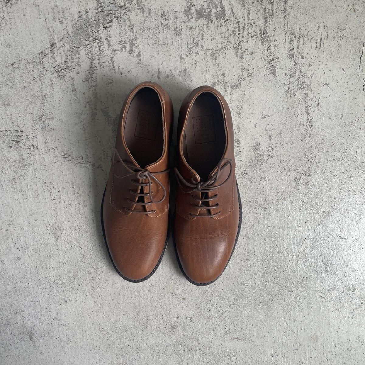 Fashion world shoes store