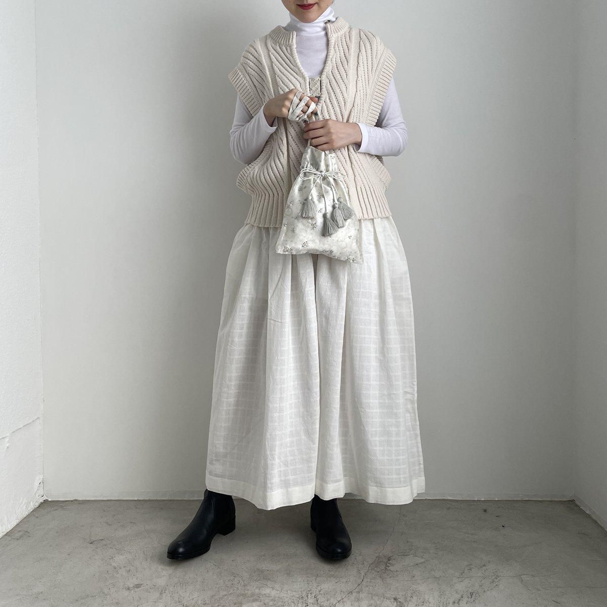 ANTIPAST Cotton Frice High neck T-shirt with Bee(蜂モチーフ ANTIPAST Cotton Frice High neck T-shirt with Bee(蜂モチーフ