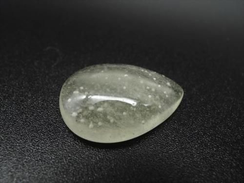 隕石からのプレゼント】 天然ガラス リビアングラス ルース 隕石からのプレゼント】 天然ガラス リビアングラス ルース