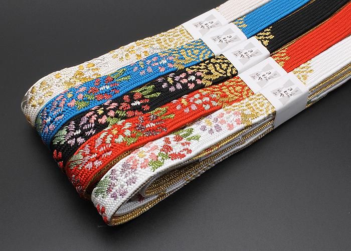高麗別玉刺繍帯締め | 繊細な花々の美しさ - 京都富小路の和装 高麗別玉刺繍帯締め | 繊細な花々の美しさ - 京都富小路の和装