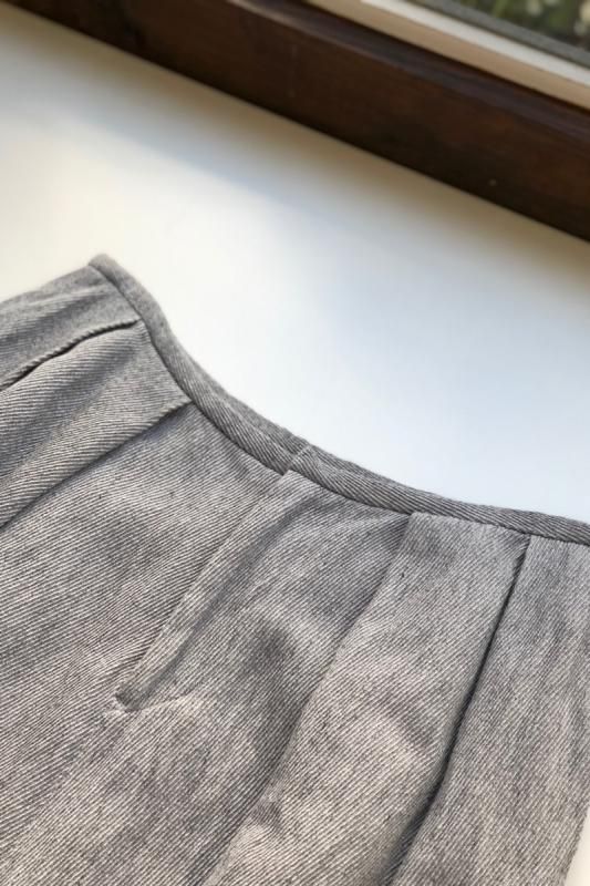 ゴーシュ リネンコットンカルゼ タックキュロットパンツ ゴーシュ リネンコットンカルゼ タックキュロットパンツ