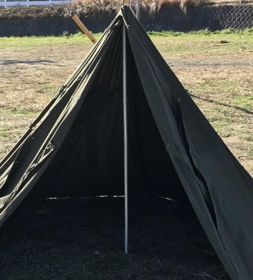 ポーランド軍 ポンチョテント用 ポール&ペグ (Dead Stock ポーランド軍 ポンチョテント用 ポール&ペグ (Dead Stock